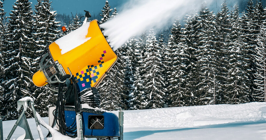 How Ski Resorts Create Perfect Slopes | Snowmaking